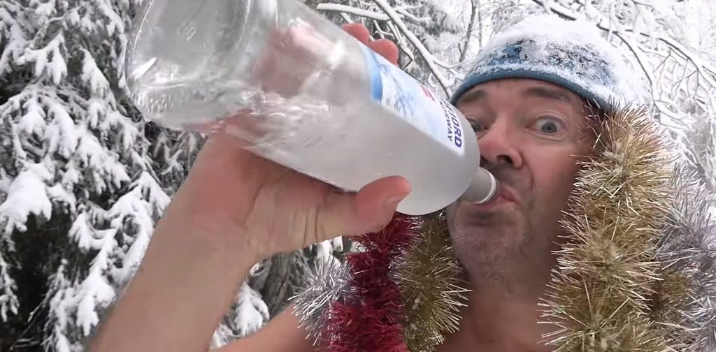 Самое рождественское видео 2020: легенда YouTube, морж и алкоголик ...